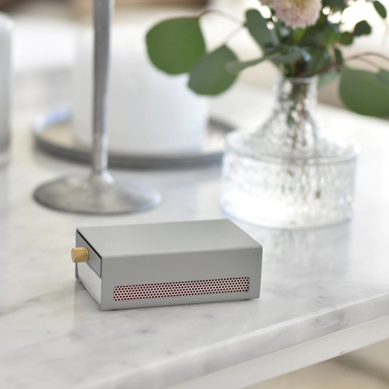 Three Stars Tändsticksfodral Grå - Hos Greta